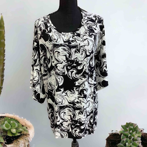 Mountain Mamas | Tops | Marbled Angel Sleeve Tunic Lgxl | Poshmark